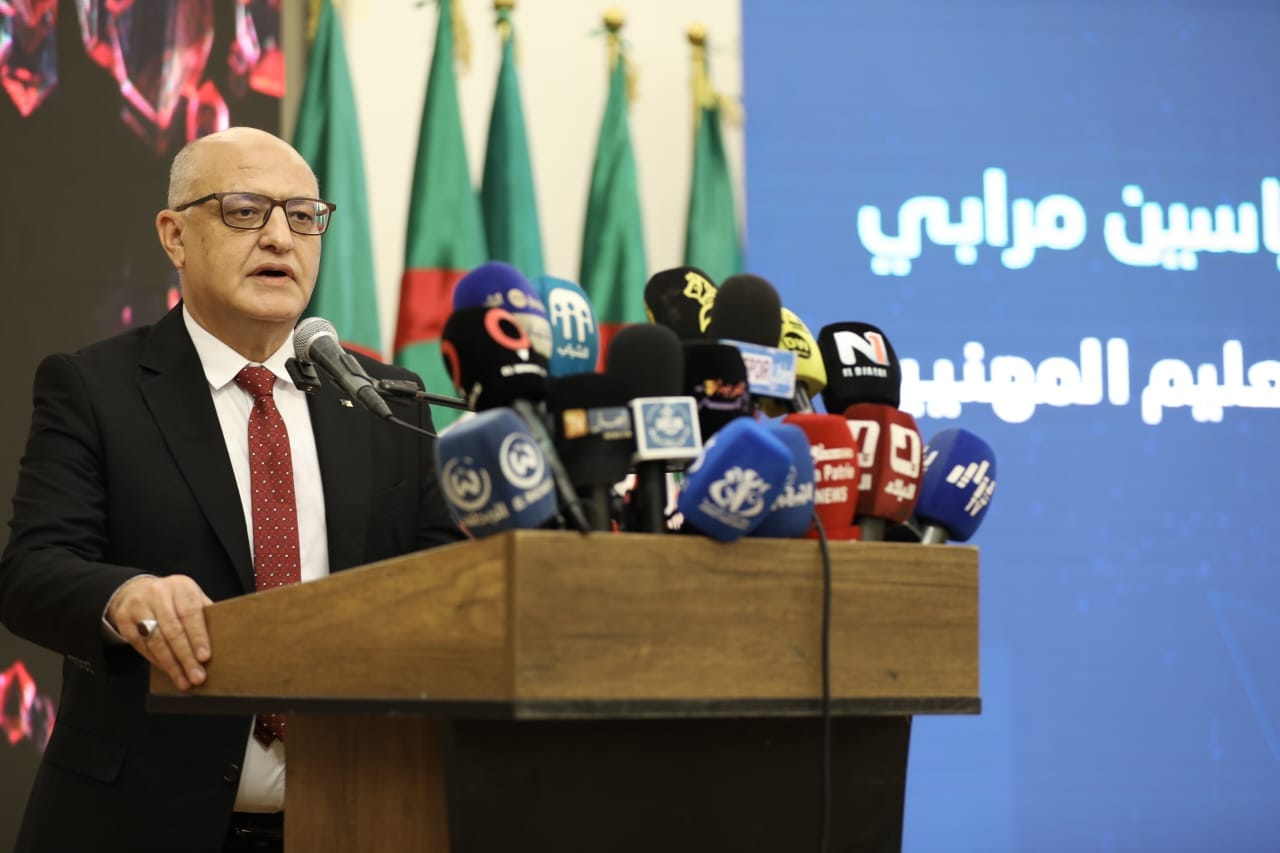 Yacine Merabi a affirmé,hier, à Oran : la rentrée de la formation ...